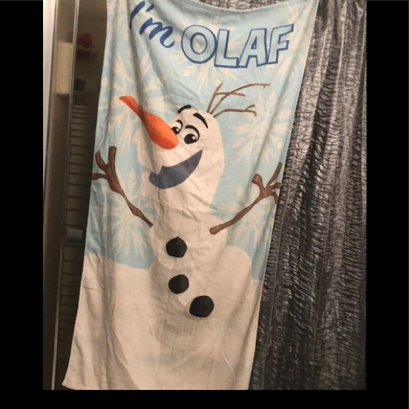 Disney | Bath, Skin & Hair | Olaf Bath Towel | Poshmark